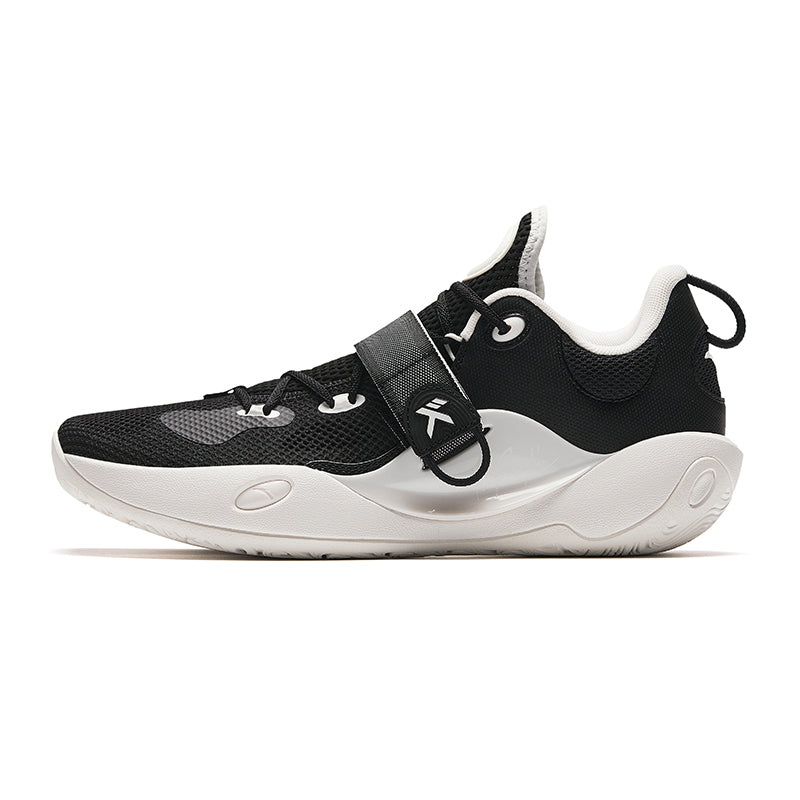 Men's / Shoes / Basketball