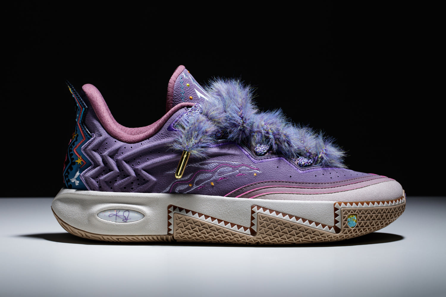 KAI 2 'Artist On Court'