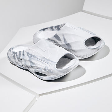 Men's / Slides