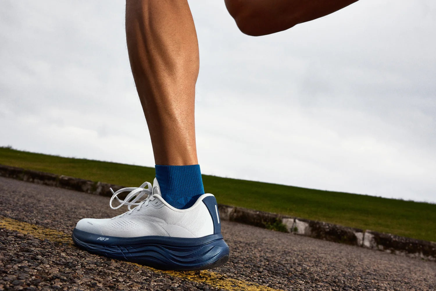 ANTA PG7: Elevate Your Run with Stellar Cushioning